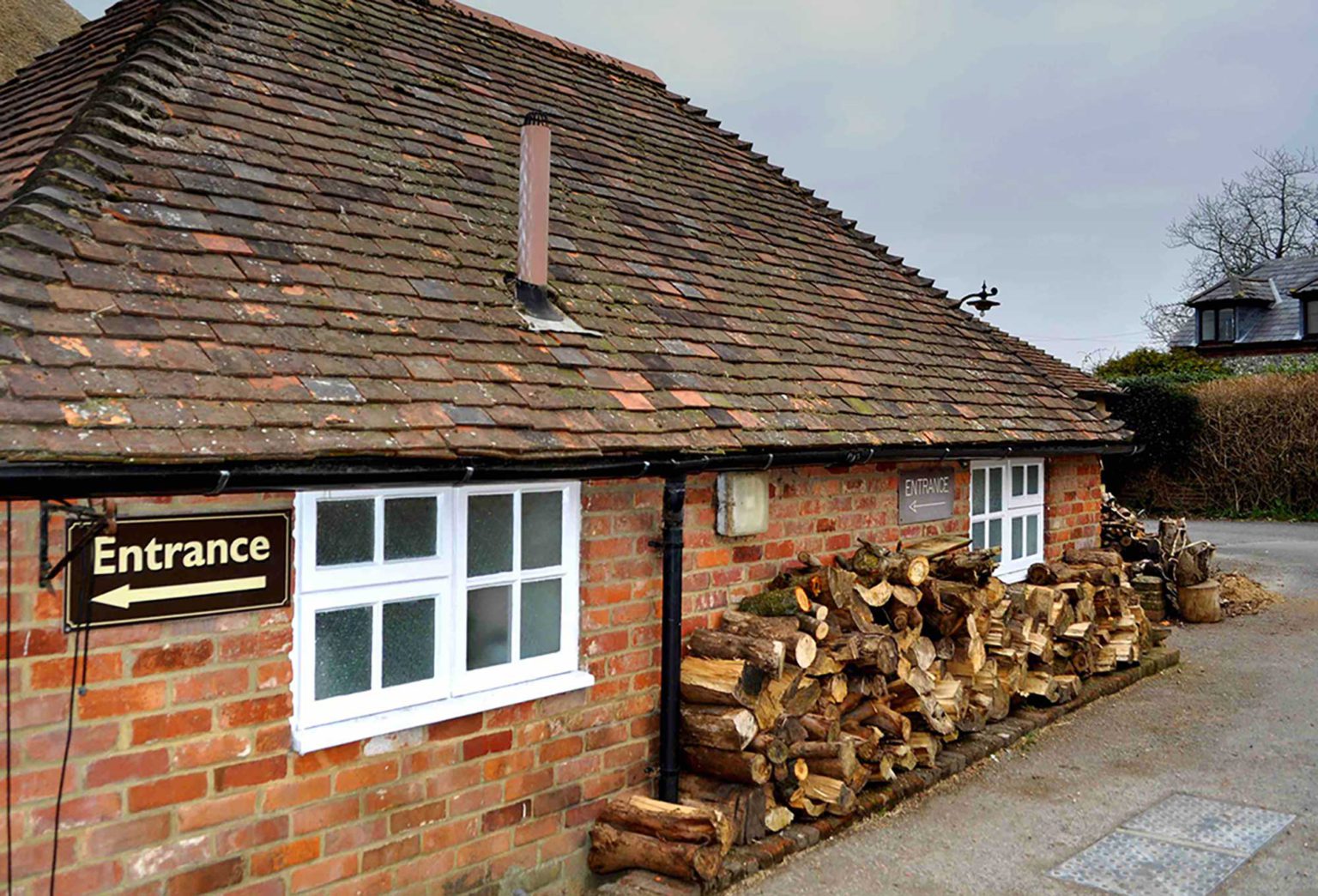 Real Ale Pub & Restaurant in Oving, Chichester - Gribble Inn & Brewery